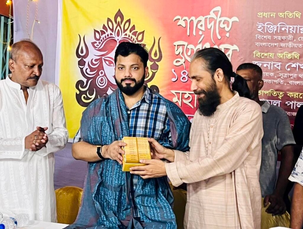 Ishraq Hossain visits Sutrapur and Gandaria puja mandap on the occasion ...